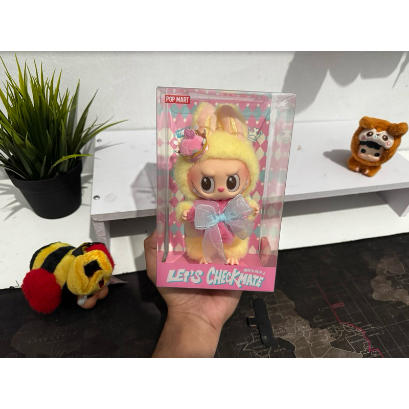 Jual POPMART Labubu Checkmate Queen Plush | Shopee Indonesia