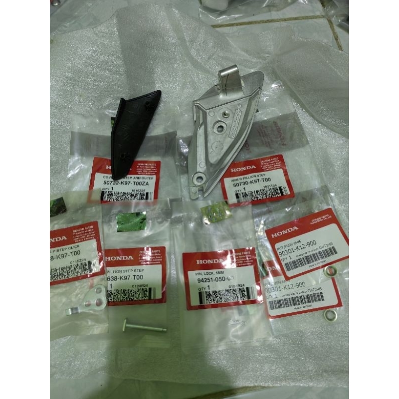 Jual footstep step injakan kanan set NEW PCX 150 asli | Shopee Indonesia