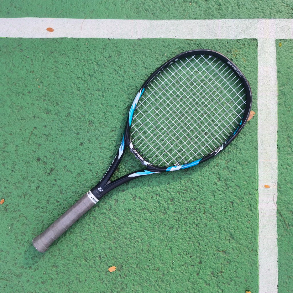 Jual RAKET TENIS BEKAS YONEX EZONE 300 LE WINDSOR 100'/300gr/16x19/L2 ...