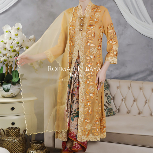 Jual Selendang Sutra Organdy Elegan Gold by Roemah Kebaya Vielga ...