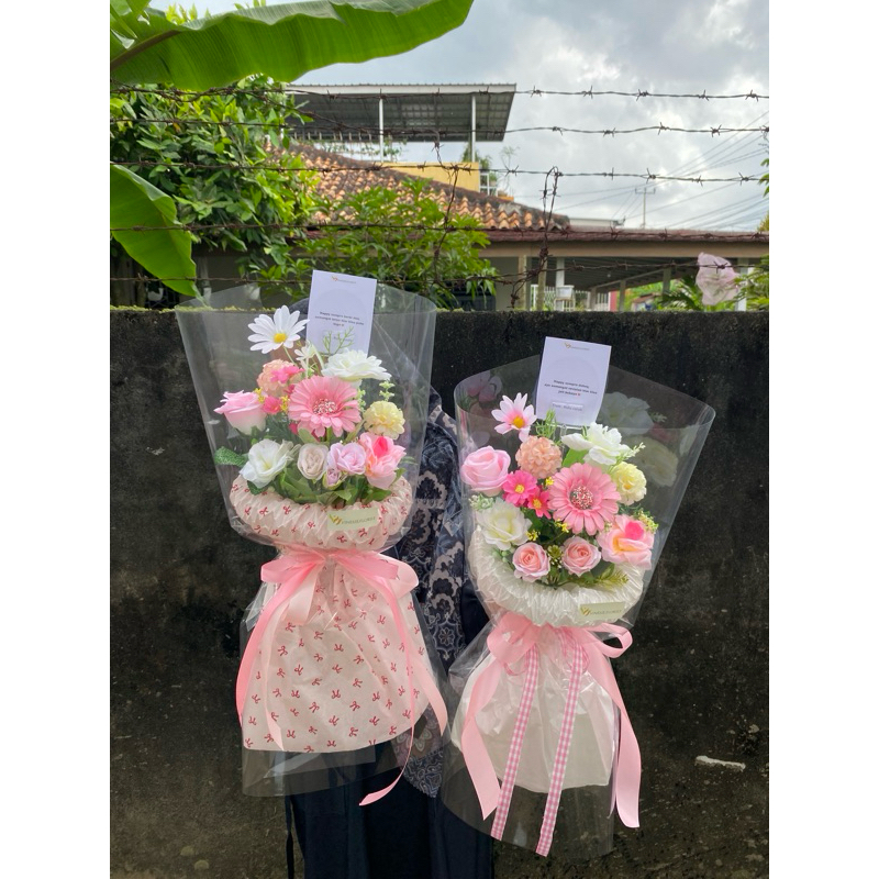 Jual round bouquet|buket bunga | Shopee Indonesia