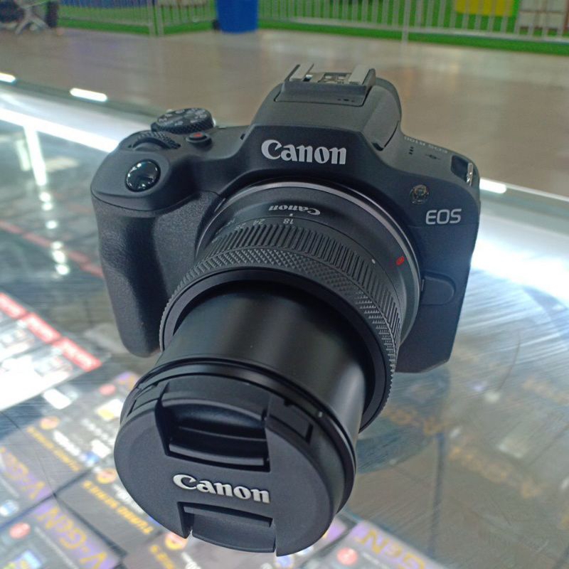 Jual Canon eos R100 kit RfS18-45 Stm Resmi | Shopee Indonesia