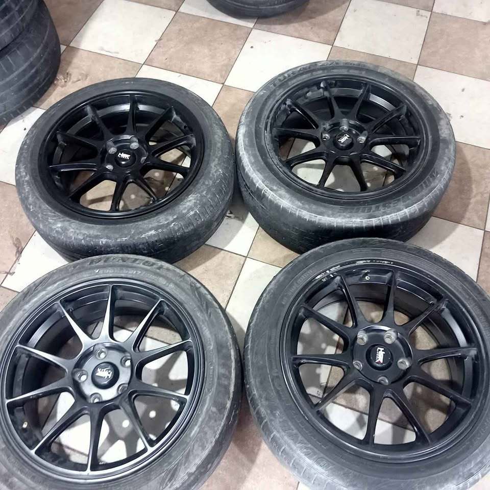 Jual VELG MOBIL BEKAS SEKEN HSR FUJI RING 17 LEBAR 7,5 PCD 5X114 ET 40 VELFG UNTUK MOBIL HRV WRV ...