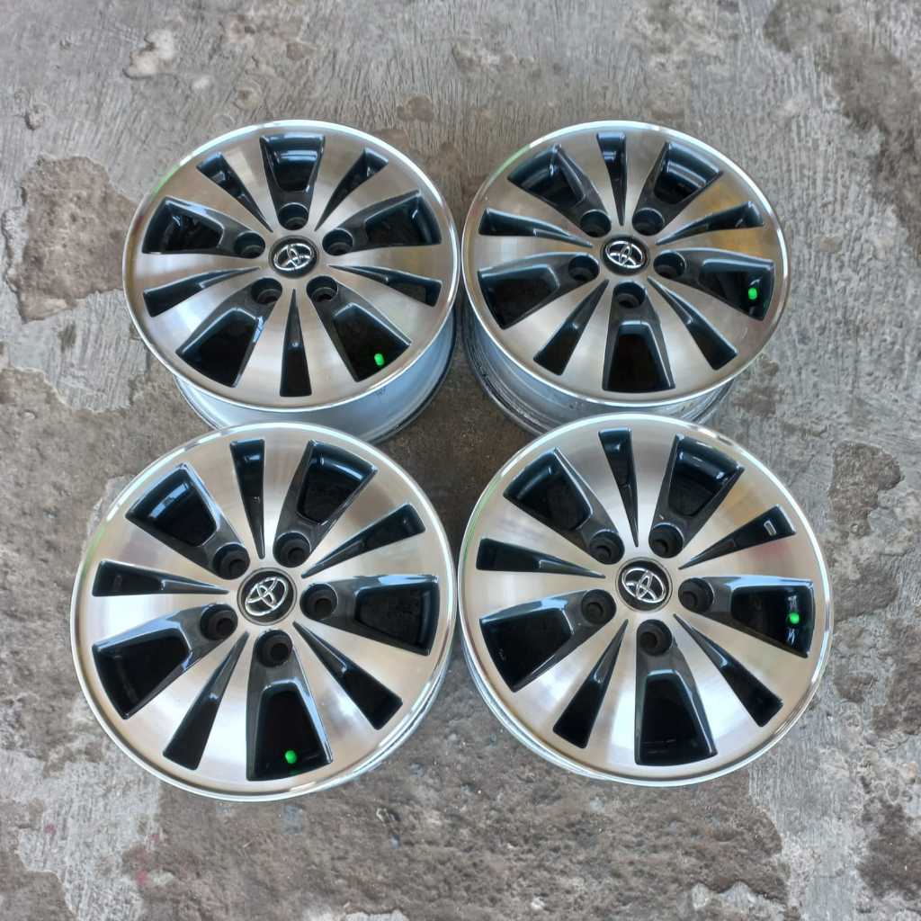 Jual Velg OEM Innova R15 Kondisi Second | Shopee Indonesia