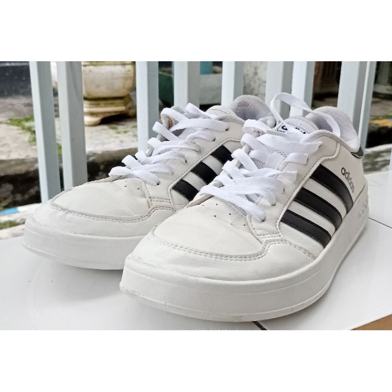 Jual sepatu casual second | Shopee Indonesia