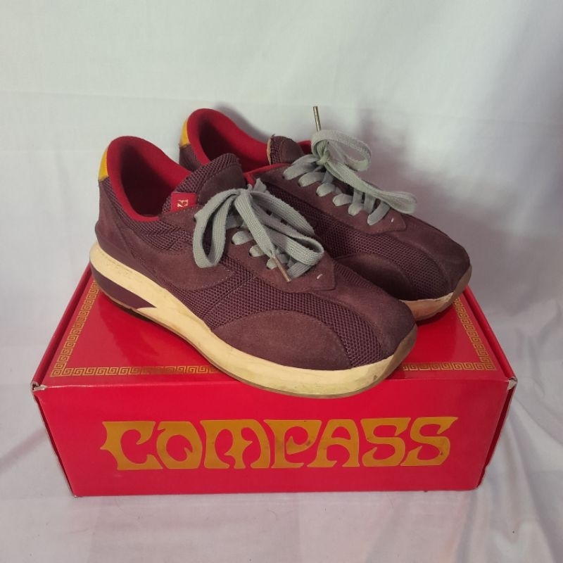 Jual Compass Velocity YOTR Maroon | Shopee Indonesia