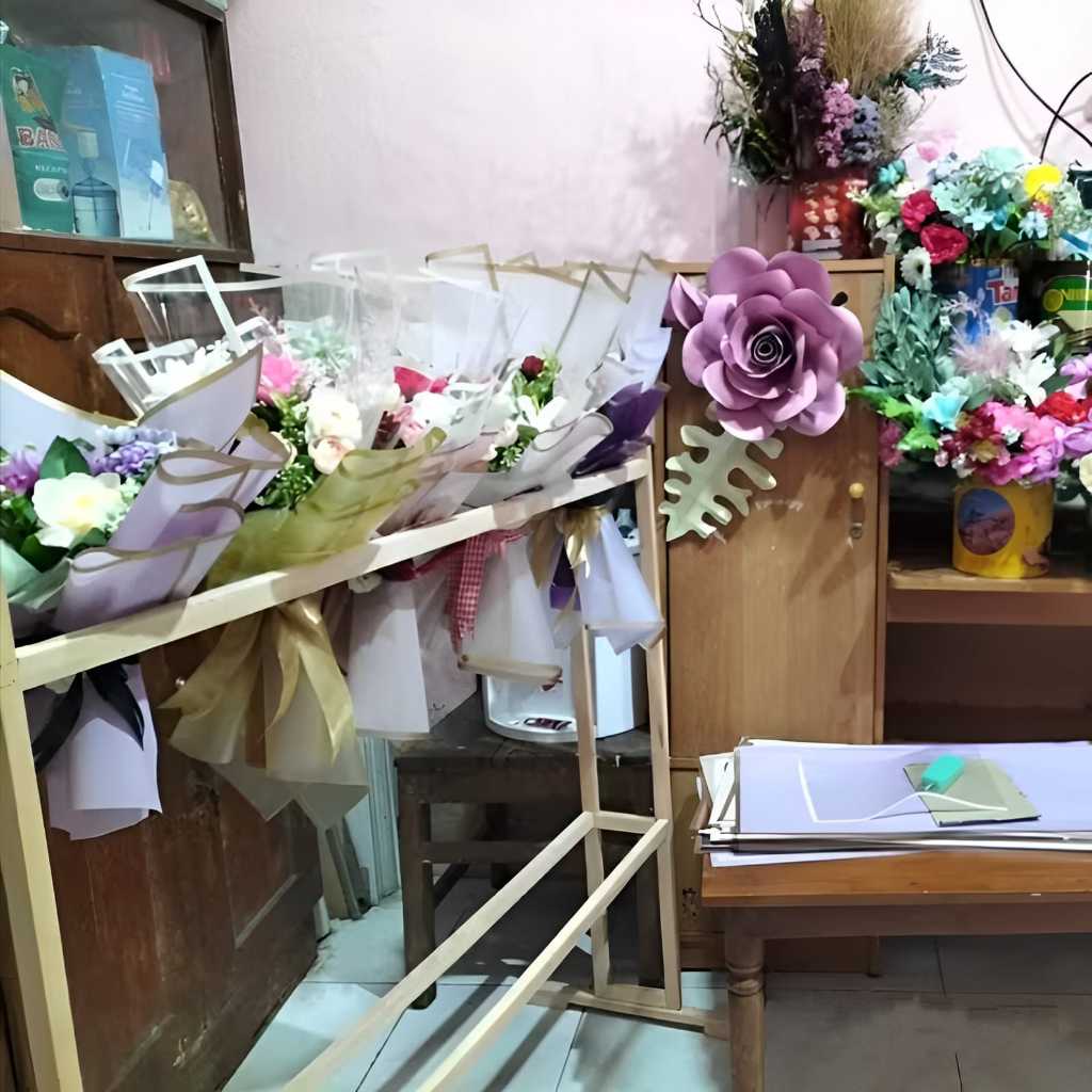 Jual Promo Rak buket 3 susun Rak display Buket ukuran 100 x 100 cm dan ...