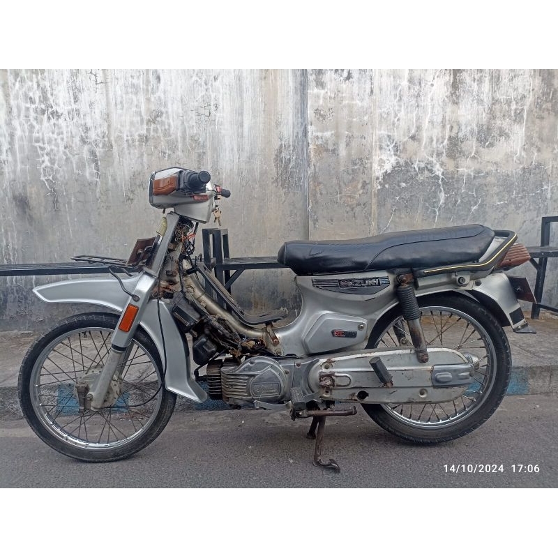 Jual motor Suzuki rc100 silver | Shopee Indonesia