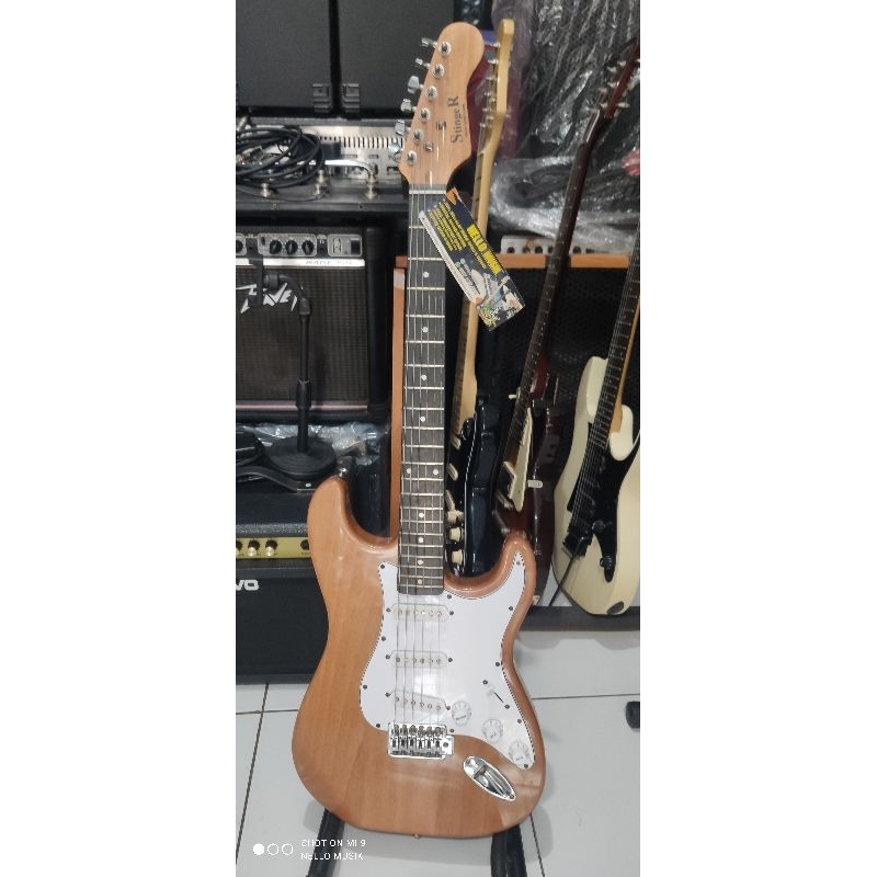 Jual gitar original stringer Stratocaster like new sss | Shopee Indonesia