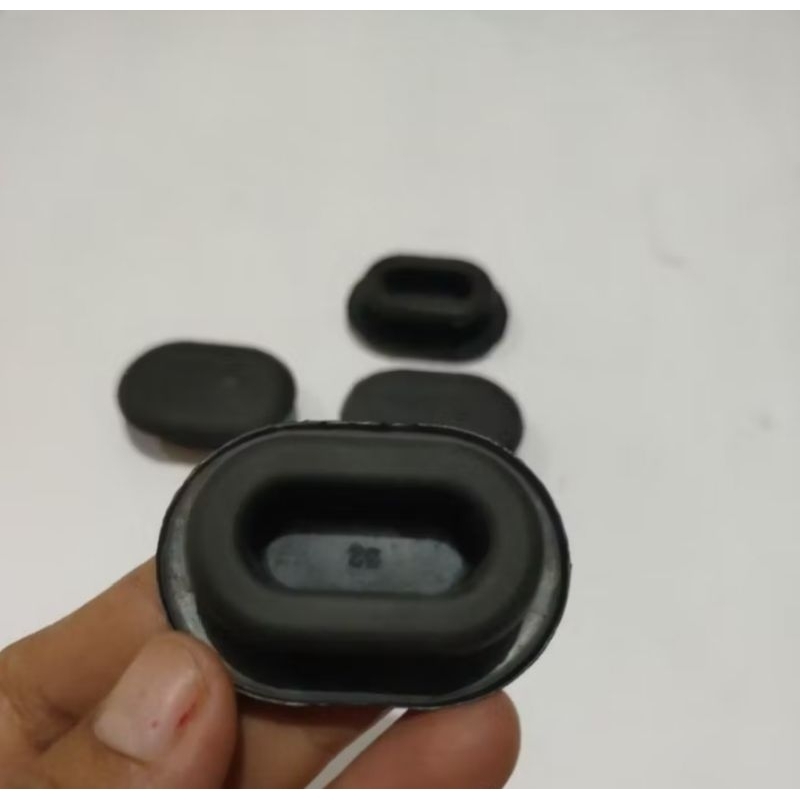 Jual KARET TUTUP LUBANG BODY DAN LANTAI MOBIL, HARGA PER 1 PCS | Shopee ...