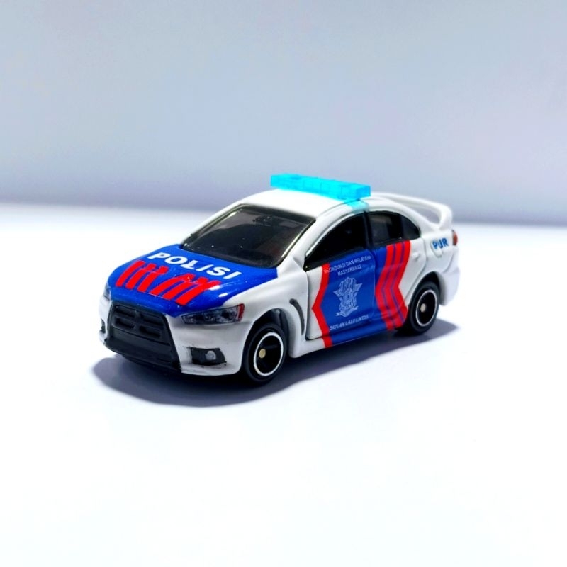 Jual Diecast skala 1:64 miniature tomica mitsubishi lancer evolution x ...