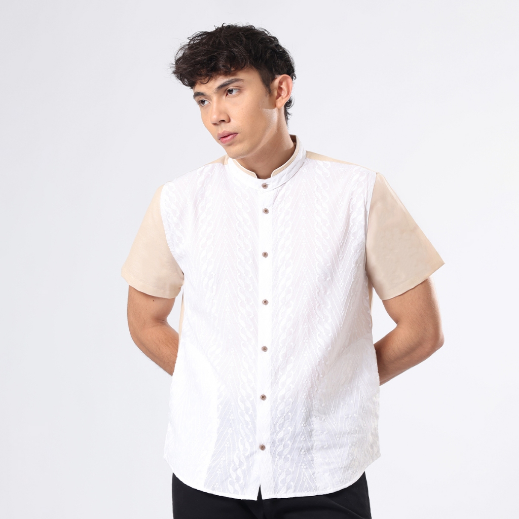Jual EDWIN JEANS - GANDALF WHITE BEIGE Kemeja Koko Lengan Pendek Pria ...