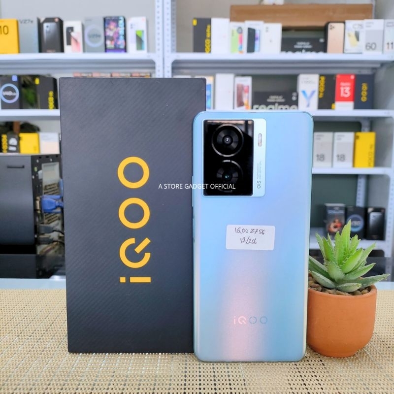 Jual IQOO Z7 5G 12/256 SECOND FULLSET ORIGINAL | Shopee Indonesia