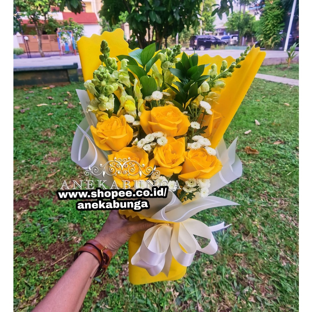 Jual Buket Bunga Mawar Kuning Asli Fresh Rose Flower Bouquet Bucket ...