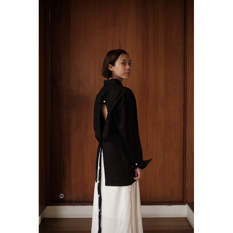 Jual Gora- Open back shirt- Black | Shopee Indonesia