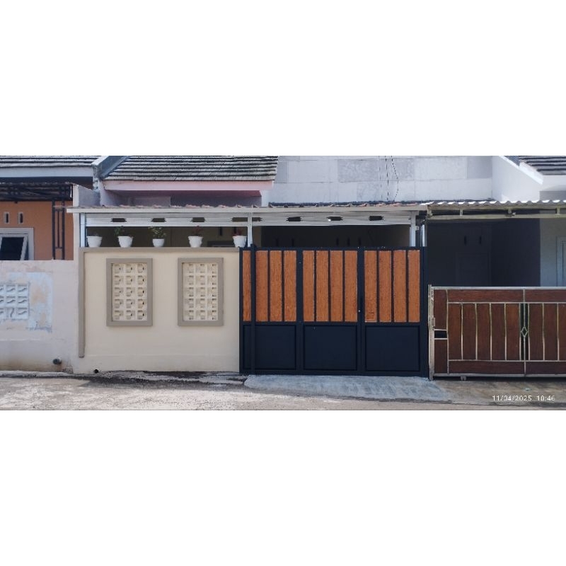 Jual Pagar atau Gerbang Besi Galvanis Kombinasi Plat Dan Woodplank ...