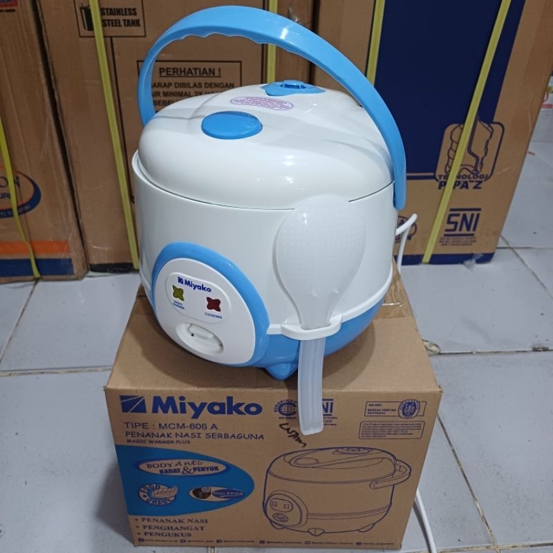 Jual magic com miyako mcm 606A biru 0.6 liter | Shopee Indonesia