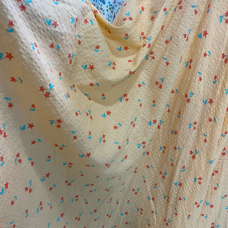 Jual kain poly cotton crinkle korea - kain crinkle motif bunga premium ...