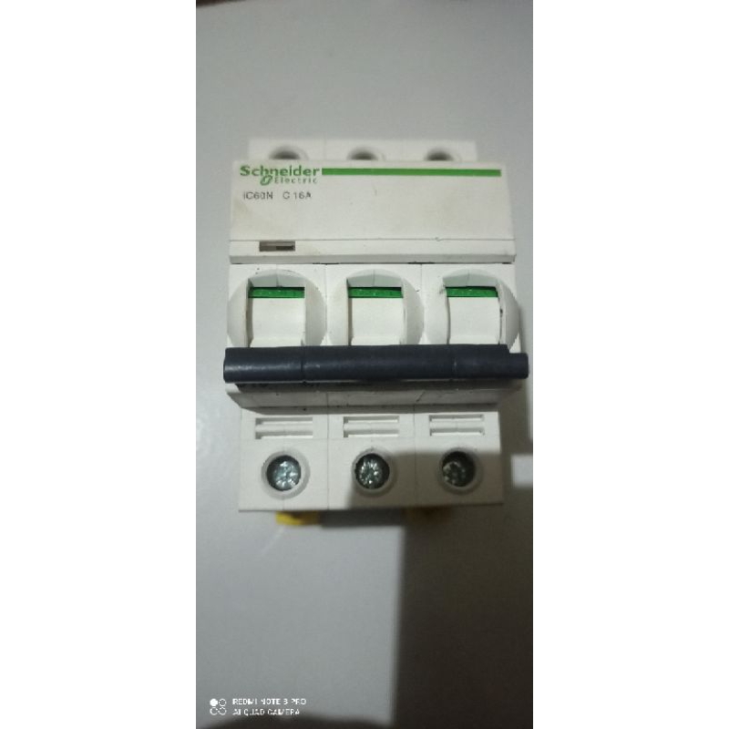 Jual mcb Schneider 16A HABISKAN STOK AJA | Shopee Indonesia