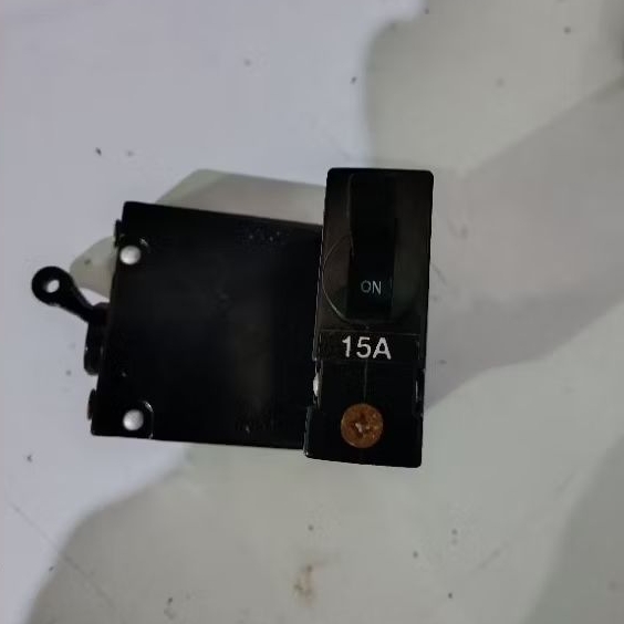 Jual circuit protector mcb DACO DC65v 15A original copotan | Shopee ...