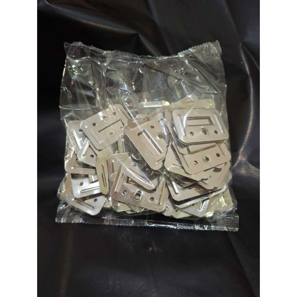 Jual Promo 100 pcs atau 1 bungkus CLIP / KLIP Besi untuk pemasangan WPC ...