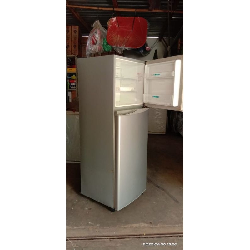 Jual kulkas 2pintu TOSHIBA Tanpa Bunga ES | Shopee Indonesia