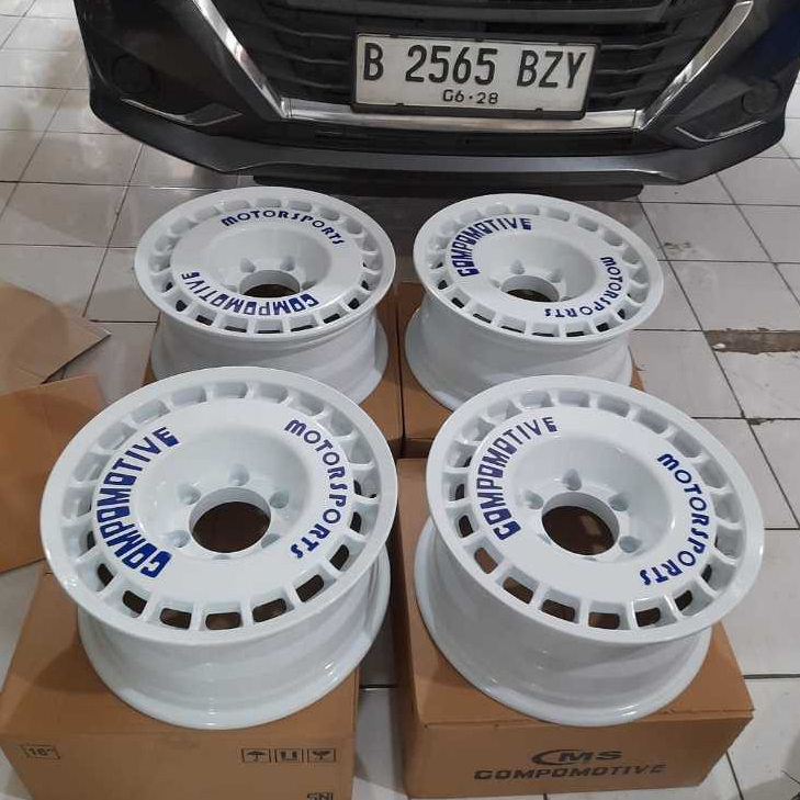 Jual velg murah compomotive r16 white mobil pajero hilux dc strada pcd ...