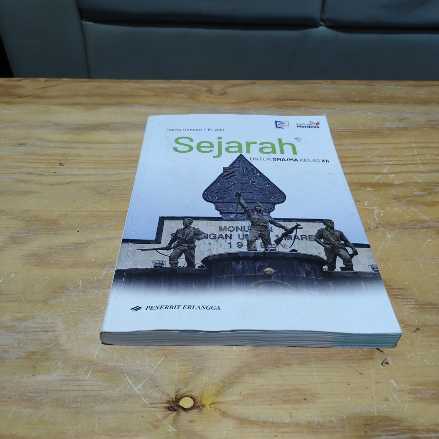 Jual Buku Sejarah Kurikulum Merdeka Kelas XII SMA Erlangga | Shopee Indonesia
