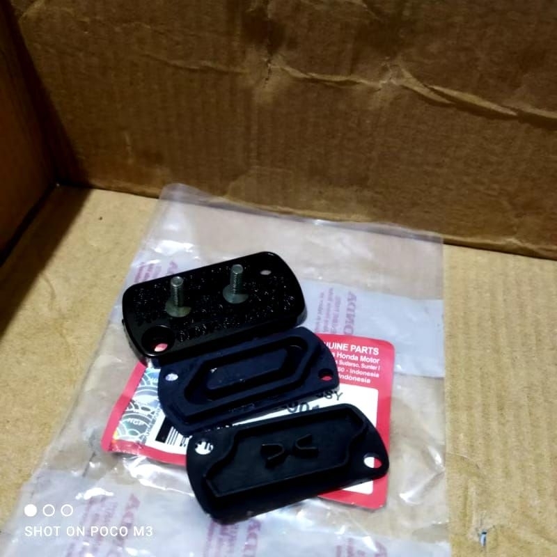 Jual Tutup Minyak Rem Honda Beat Semua Tipe Honda Beat Fi eSp Street ...