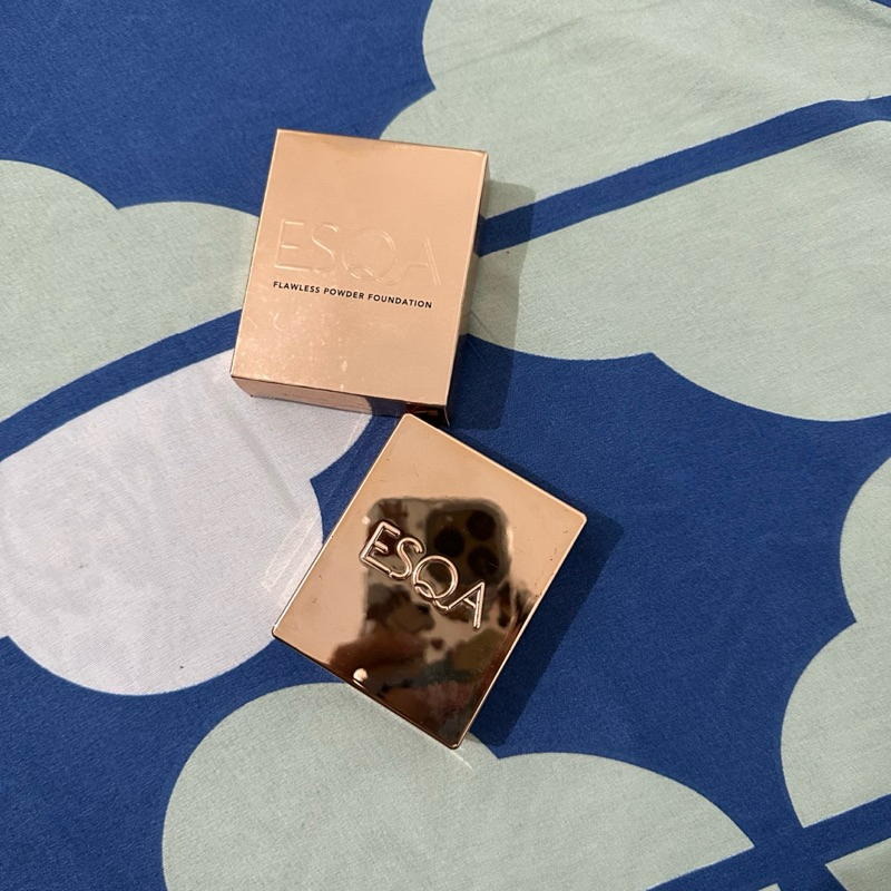 Jual esqa flawless powder foundation vanilla | Shopee Indonesia