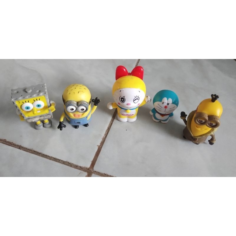 Jual Mainan Minion dan Doraemon | Shopee Indonesia