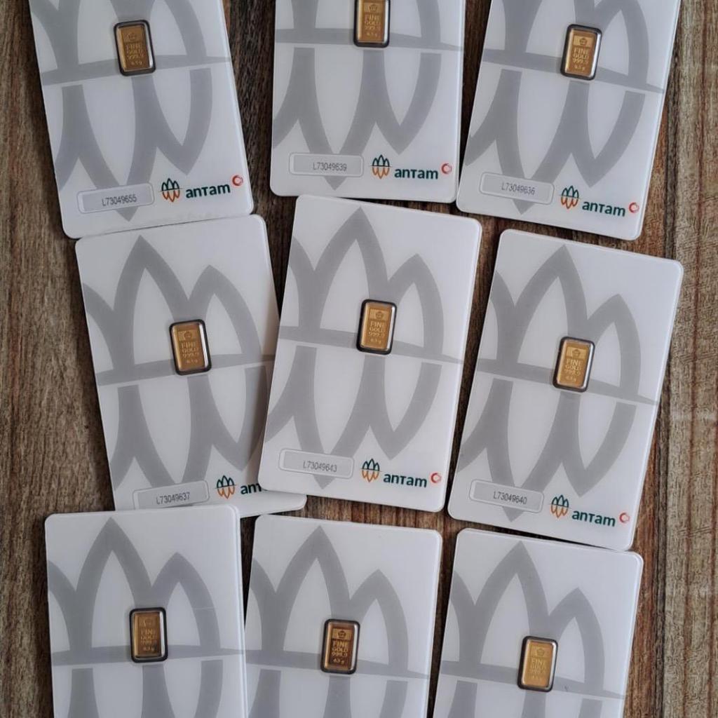 Jual Logam Mulia Emas Antam 0,5 gram Press Certieye LM | Shopee Indonesia