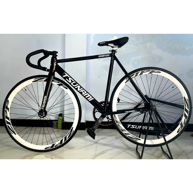 Jual Fixie Tsunami Hitam Velg Putih ZIPP Murah Meriah Siap Pakai ...