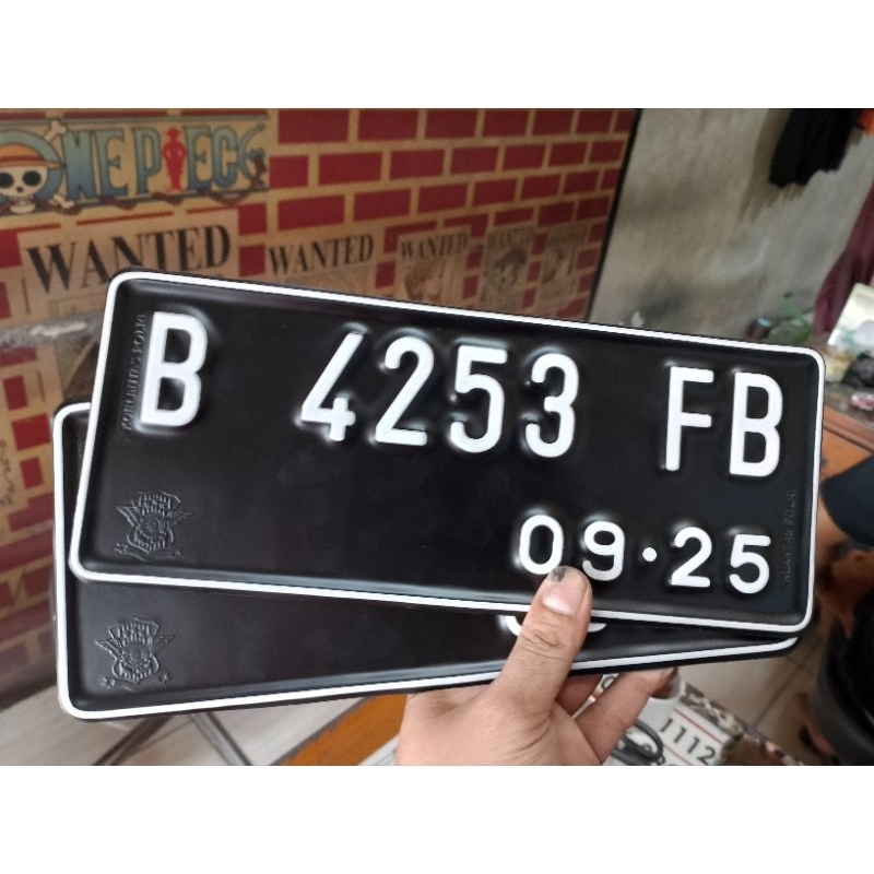 Jual Variasi Pl@t M0t0r Hitam Angka Cutting sticker | Shopee Indonesia