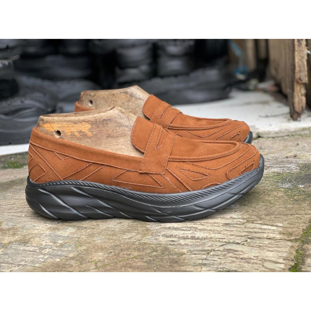 Jual BEVIT - Sepatu Loafers Suede Pylon Sole Hitam Pria Kerja - Kaje ...
