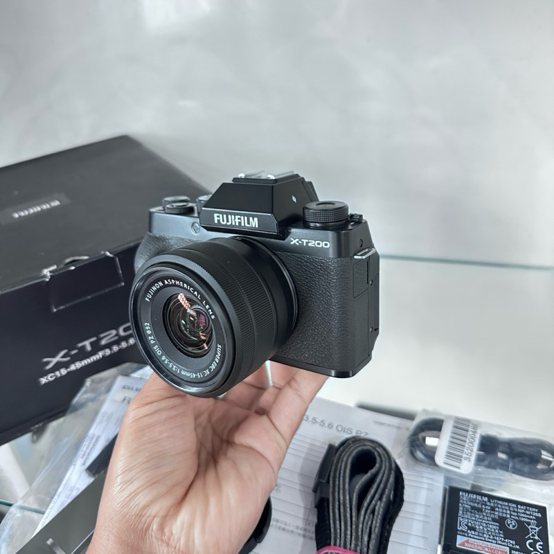 Jual FUJIFILM XT200 KIT 15-45mm OIS PZ FULLSET LIKE NEW EX FFID ...