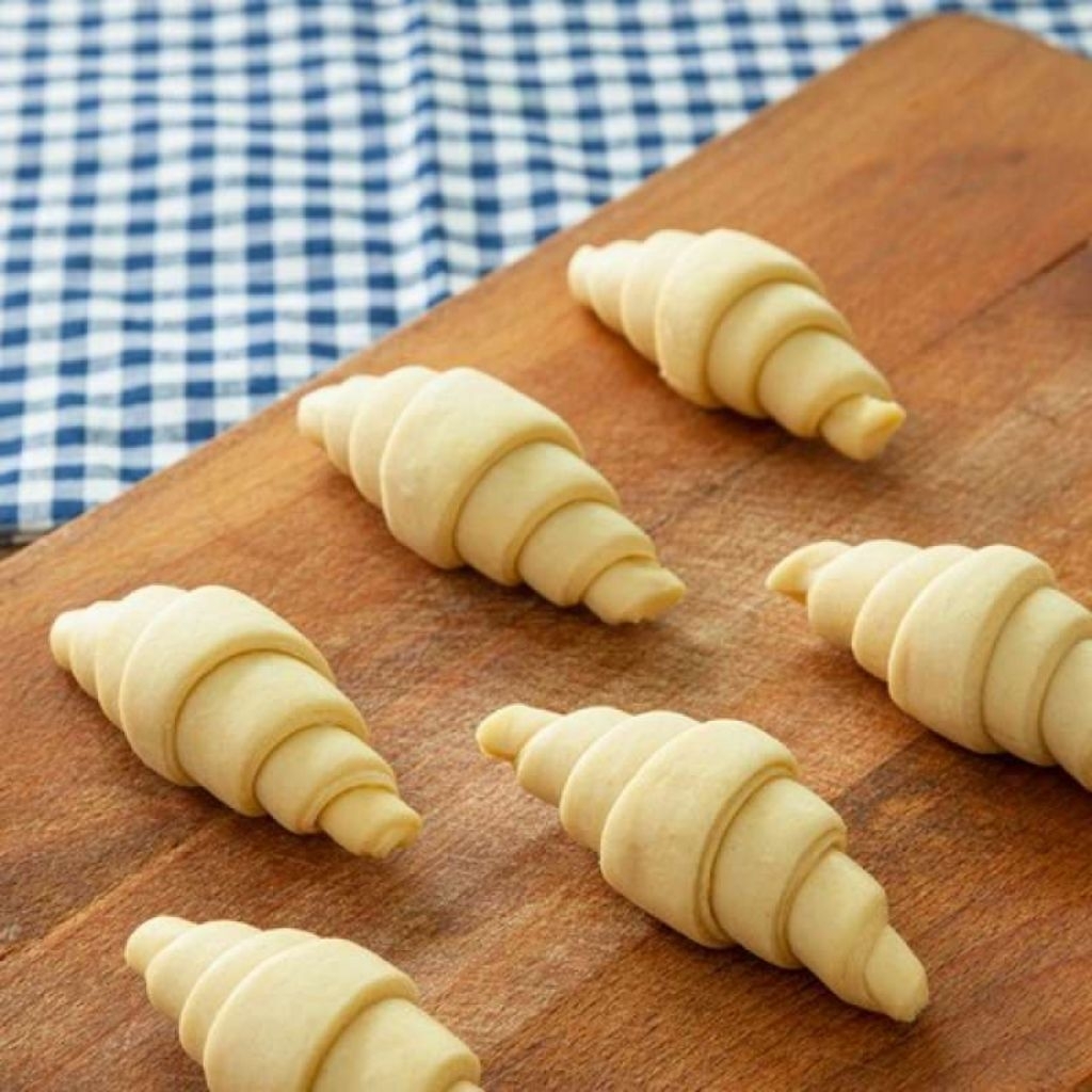 Jual Bonne Mere Croissant Plain Dough 30gr/pcs Frozen | Shopee Indonesia