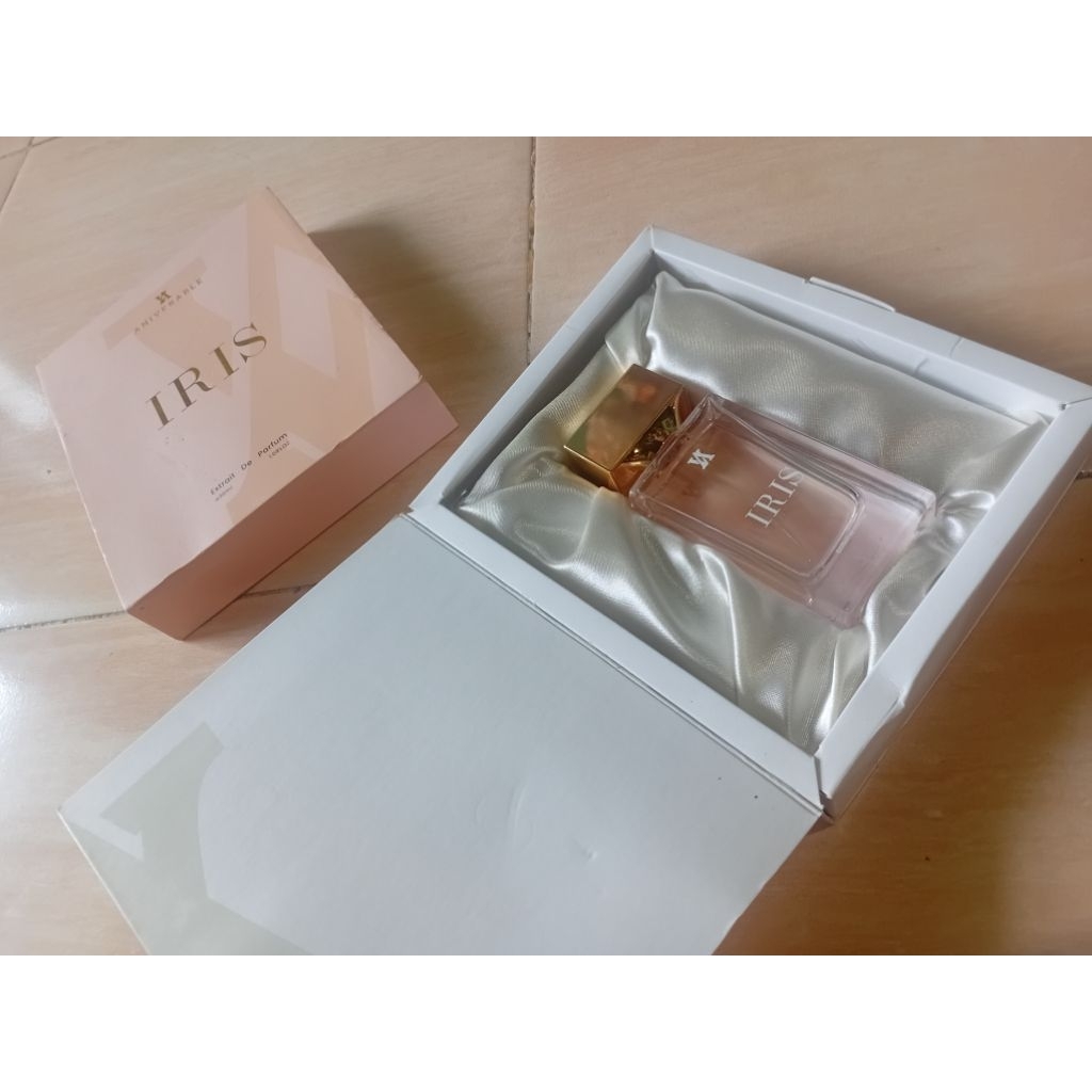 Jual Preloved Aniverable Iris Parfum Tasya Revina | Shopee Indonesia