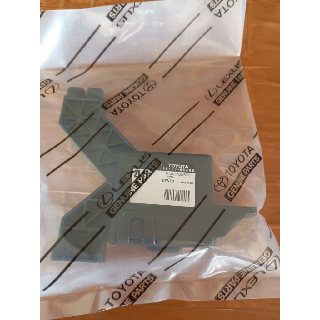 Jual modul ecu amplifier AC Toyota Hilux Revo Camry 88650-0K400 ...