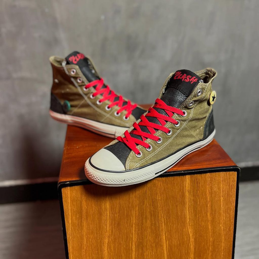 Jual Converse x The Clash | Shopee Indonesia