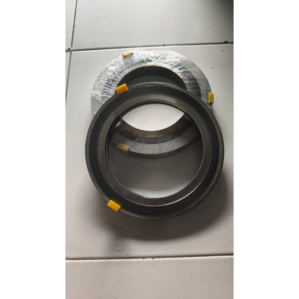 Jual SWG JIS 10K / Spiral wound Gasket Stainless SS316 Ukuran 22'' INCH ...