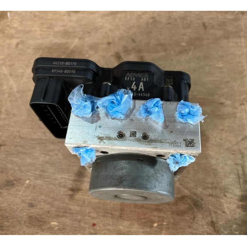 Jual Modul actuator Rem Abs All New Rush Terios 2018 up original 44050 ...