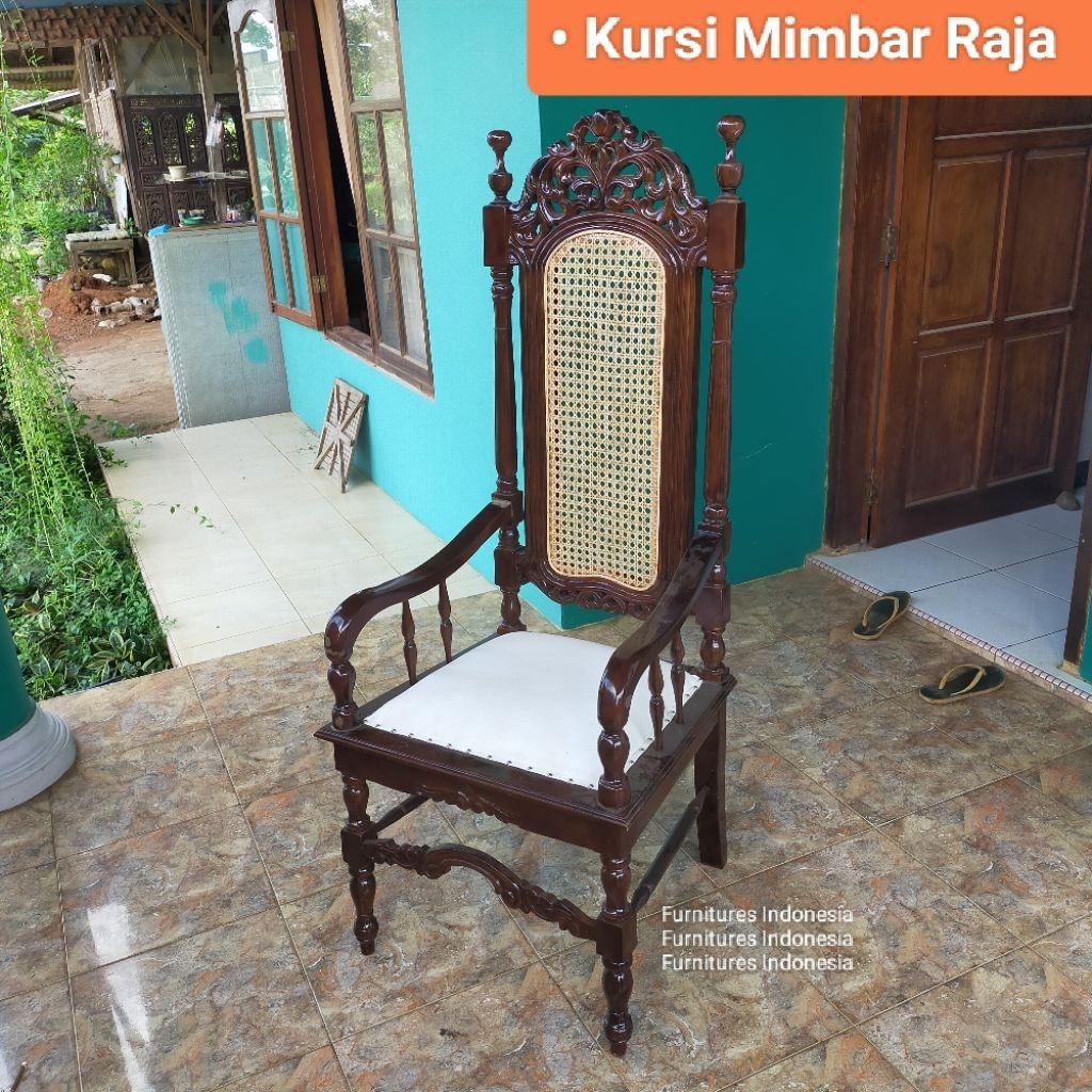 Jual KURSI HAKIM / KURSI RAJA / PROPERTI STUDIO FOTO / KURSI MIMBAR ...