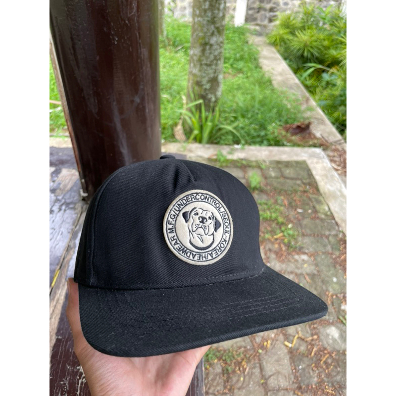 Jual SNAPBACK UNDER CONTROL | Shopee Indonesia