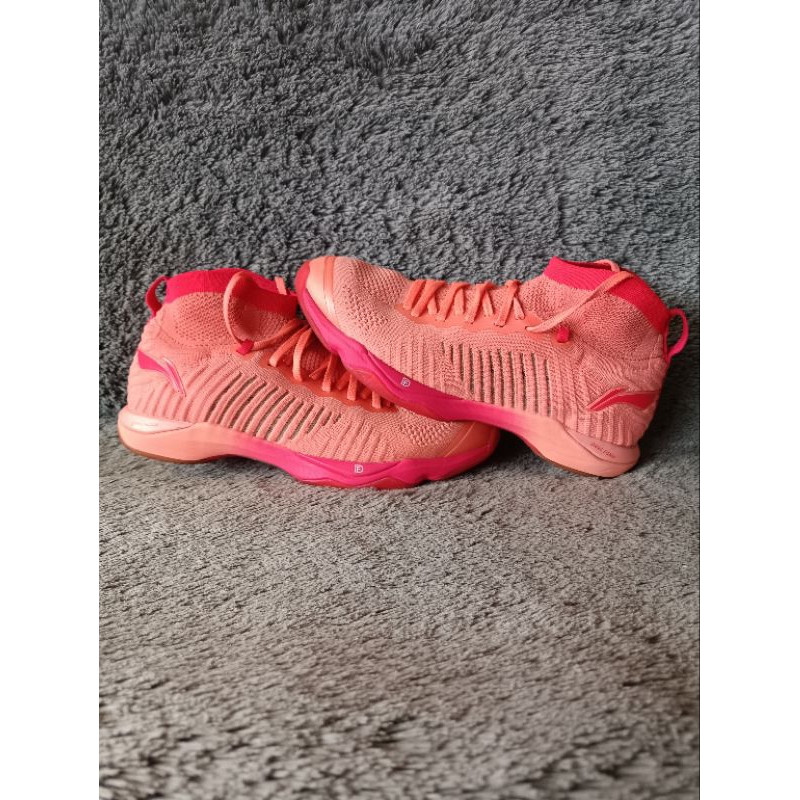 Jual SEPATU BADMINTON LINING DAGGER ORIGINAL SIZE 38 SECOND | Shopee ...