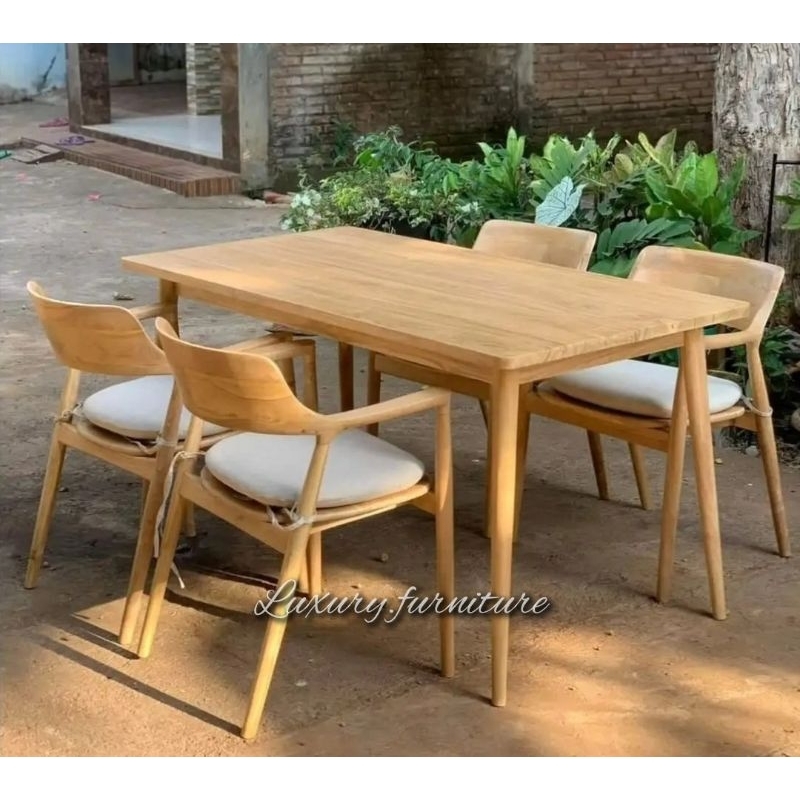 Jual MEJA MAKAN / MEJA CAFE SET 4 KURSI HIROSHIMA KAYU JATI BERKUALITAS | Shopee Indonesia