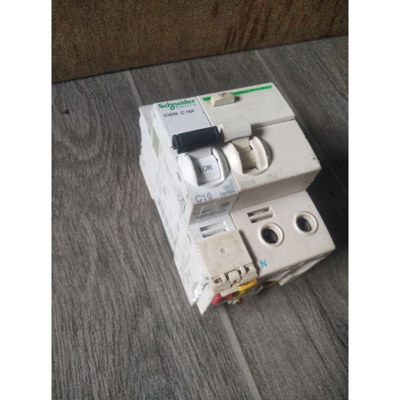 Jual RCBO | RCCB IC 65 ELE Schneider Second | Shopee Indonesia