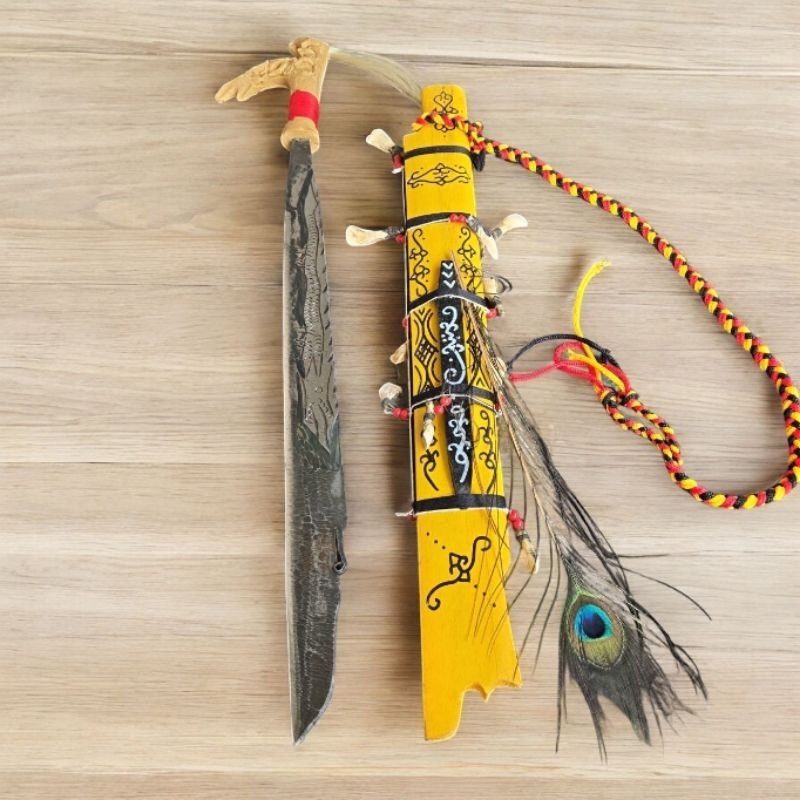 Jual mandau asli kalimantan.mandau dayak | Shopee Indonesia