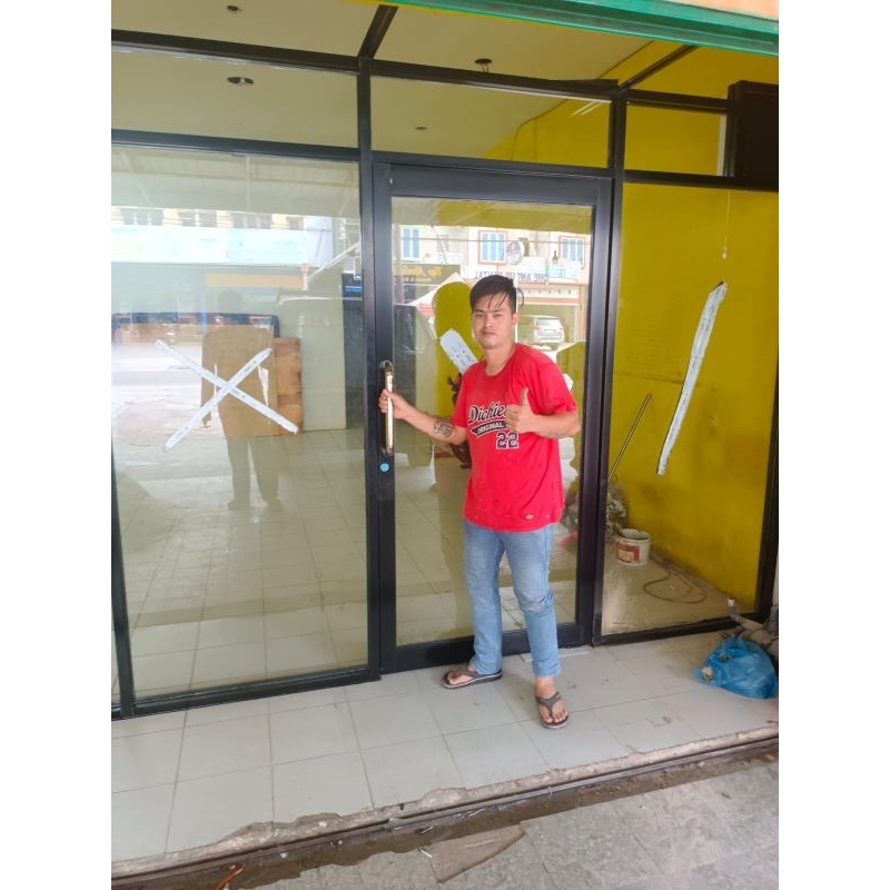 Jual Partisi kaca allumenium ruko/toko sekat ruangan pintu swing engsel ...