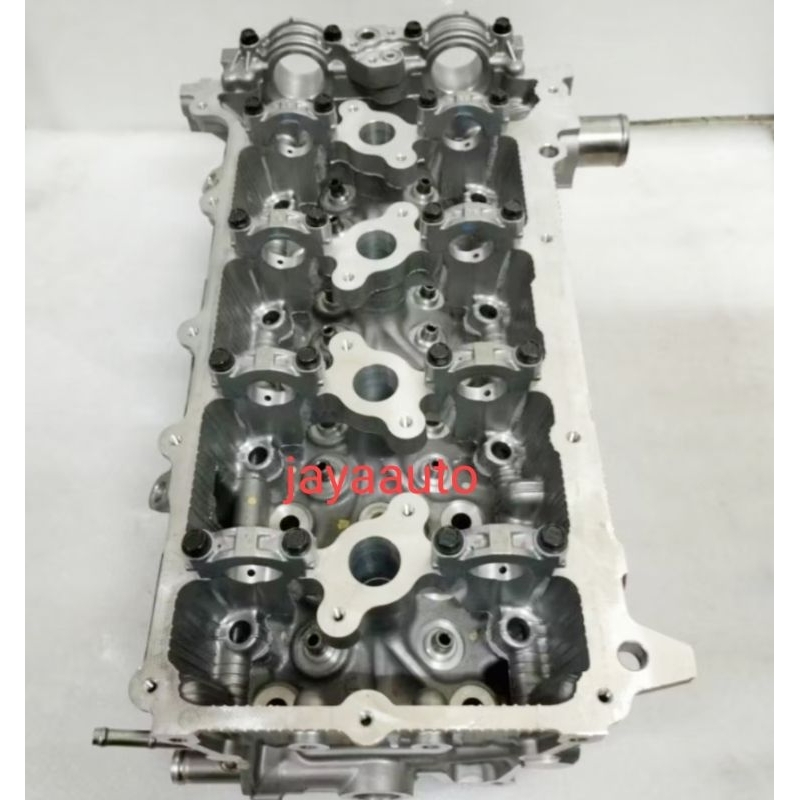 Jual Cylinder head silinder head deksel Innova hilux bensin 1TR 2005 ...